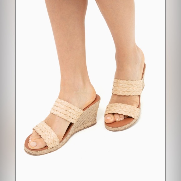 Andre Assous | Shoes | Andre Assous Nolita Espadrille Wedge | Poshmark